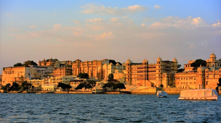 Yoga, mat & kultur i Indien