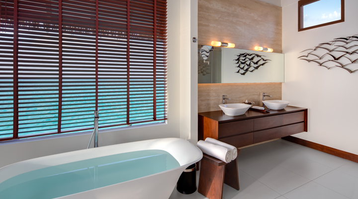 Heritance-Aarah-Resort-Spa-Vattenvilla-Badrum-Badrummet | Indcen Resor